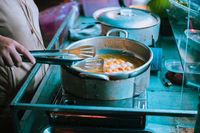 Bansos Beras dan Minyak Goreng Cair Juni 2026, Cek Syarat dan Cara ...