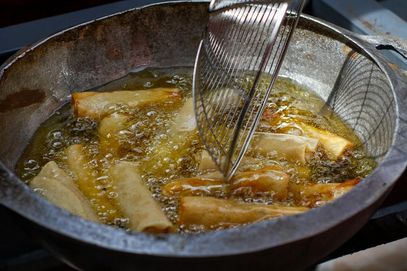 Harga Minyak Goreng Melonjak di 2026, Mentan Sebut Ada Ulah Mafia ...