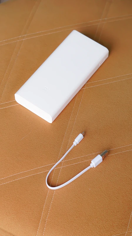 Harga Powerbank LOOPS 10.000 mAh Terbaru 2026, Desain Slim Banyak Dicari
