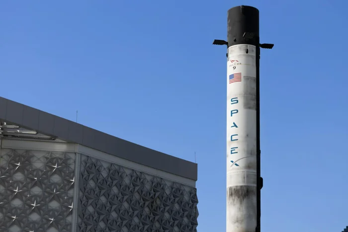 Harta Elon Musk Berpotensi Tembus Rp17.800 Triliun Usai IPO SpaceX ...