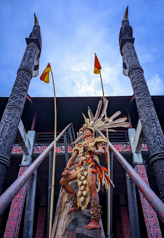 Momen Mengejutkan Jokowi Ditawari Main Film Dayak dan Undangan Adat 2026