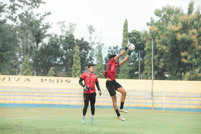 Nominasi Kiper Terbaik BRI Super League 2026: Dua Bintang Timnas ...