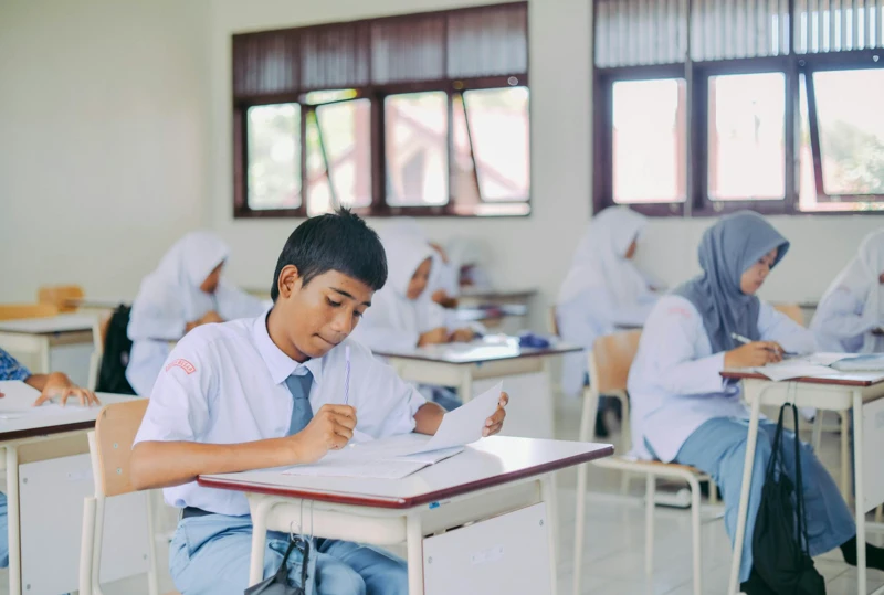 Resmi! Aturan Baru TKA SMA/SMK 2026, Mapel Wajib Diuji Sehari Satu Mata ...