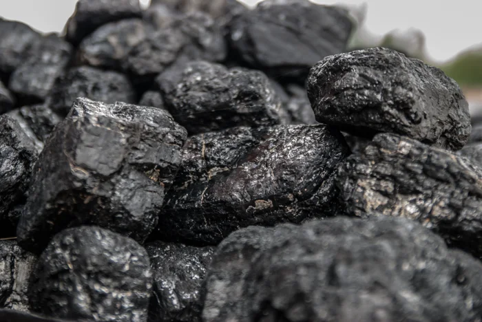 Resmi, OJK Kini Berwenang Awasi Bursa Mineral Terbaru Melalui UU PPSK 2026