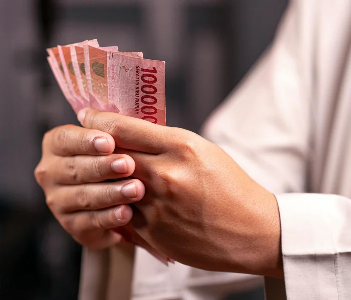Rupiah Tembus Rp 18.000 per Dollar AS, Media Asing Soroti Dampak ...