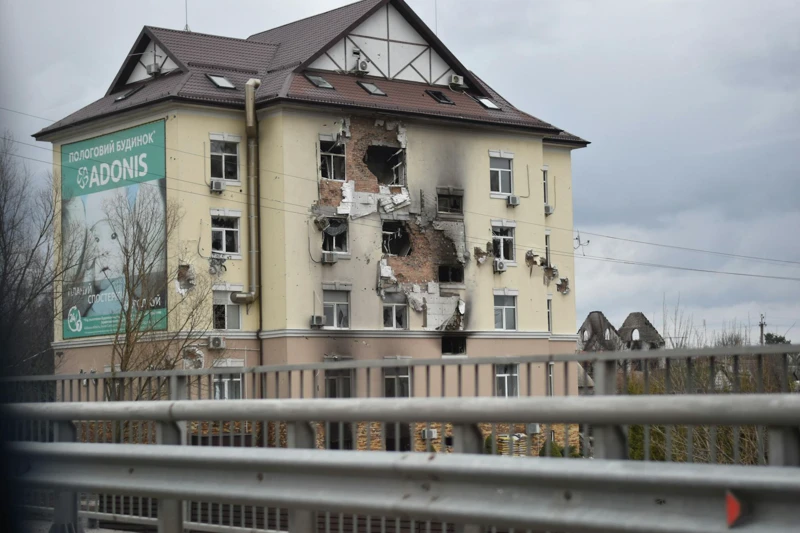 Ukraina Kembali Serang Kilang Minyak Yaroslavl Rusia, Ledakan Terbaru ...