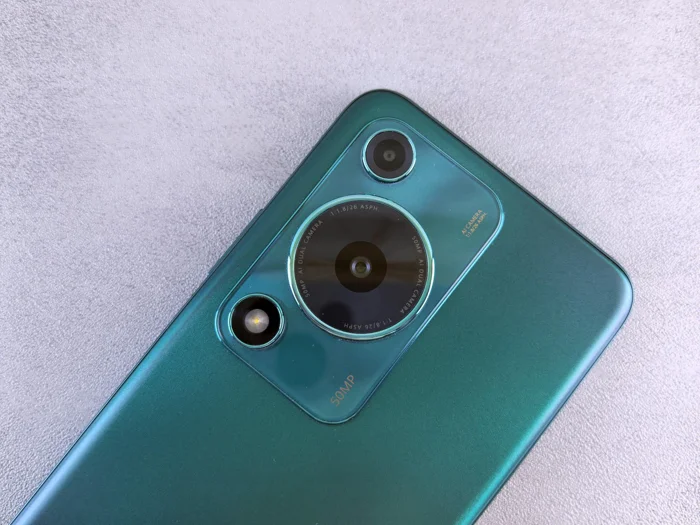 Xiaomi 17T Resmi Masuk Indonesia, Bawa Kamera Periskop 50 MP Terbaru 2026